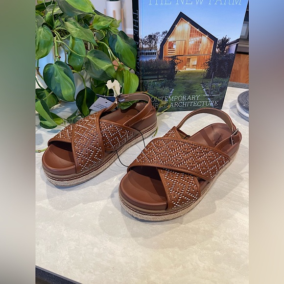 Universal Thread | Shoes | Nwt Universal Thread Womens 7 Cognacelisa ...